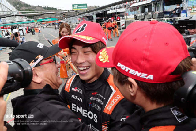 ENEOS福住が王者au TOM’Sに会心の一撃。コースレコード2台のトヨタ最前列独占でモリゾウも笑顔【GT500予選レポート】（オートスポーツweb）｜dメニューニュース（NTTドコモ）