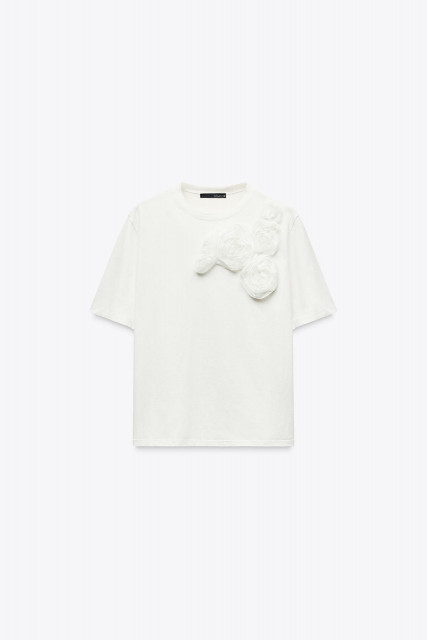 【ZARAの白T】がセンス別格！ カジュアルすぎない「優秀トップス」（ftn-fashion trend news-）｜dメニューニュース（NTTドコモ）