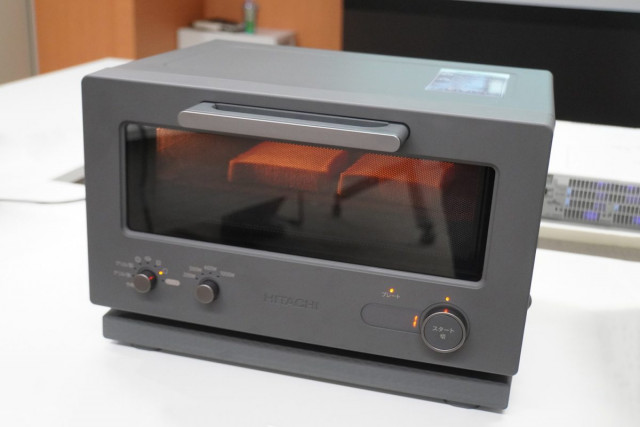 「これはスゴい」同時調理の目玉焼きに驚いた！発熱プレート搭載の日立「2in1トースターレンジ」実力チェック（GetNavi web）｜dメニューニュース（NTTドコモ）