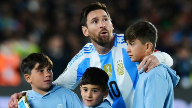 メッシの7歳三男、美フリーキックでゴール！父と違う『ところ』も話題に（Qoly）｜dメニューニュース（NTTドコモ）